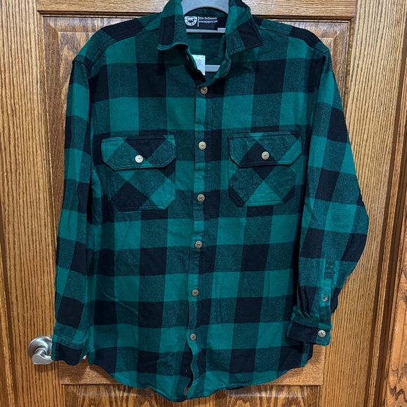 Key | Jackets & Coats | Buffalo Plaid Shirt Jacket Green And Black ...